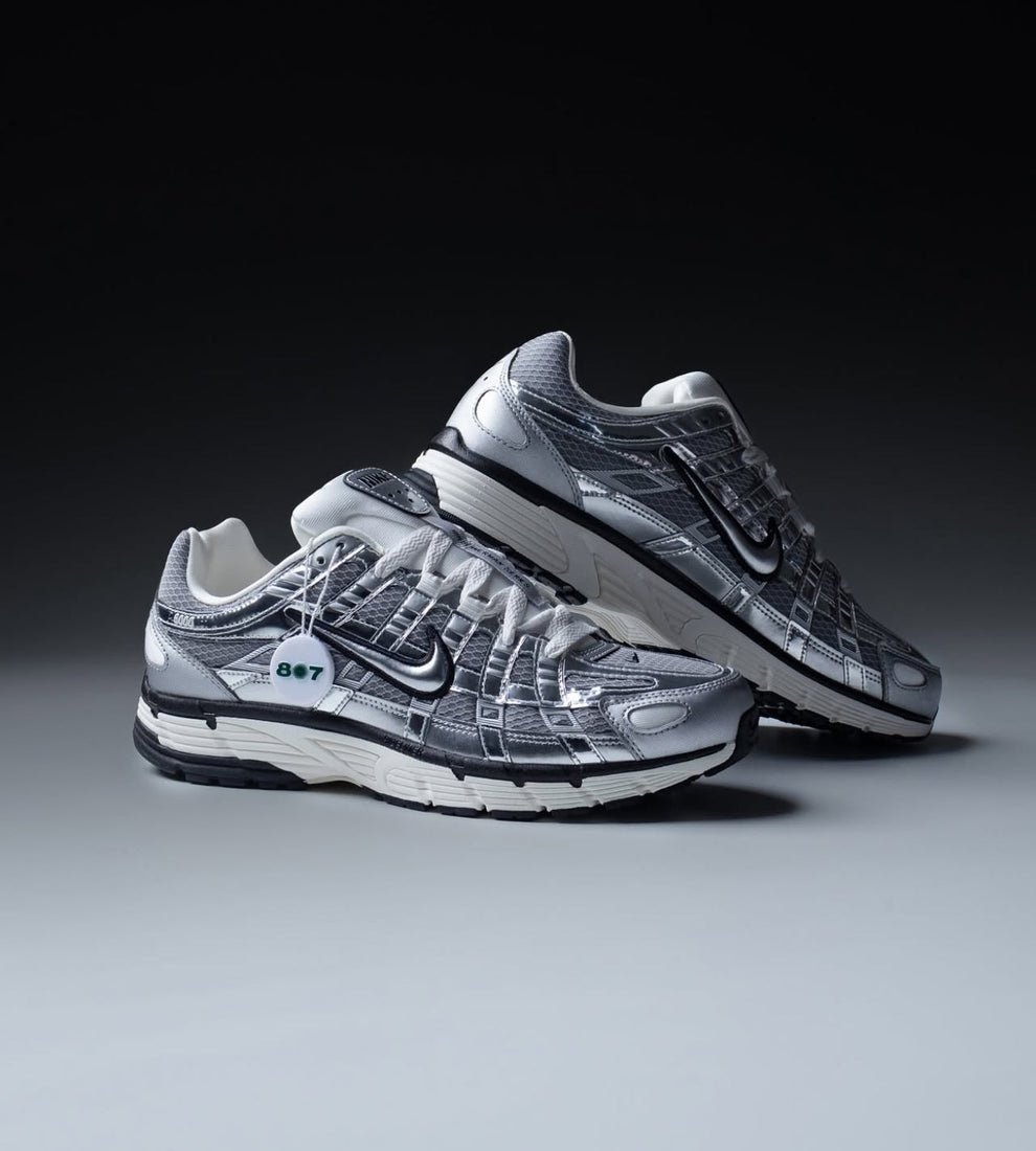 P6000 Metallic Silver – Red Sole Republic