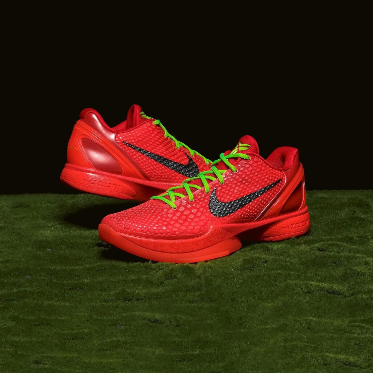 Kobe 6 Proto “ Reverse Grinch “ – Red Sole Republic