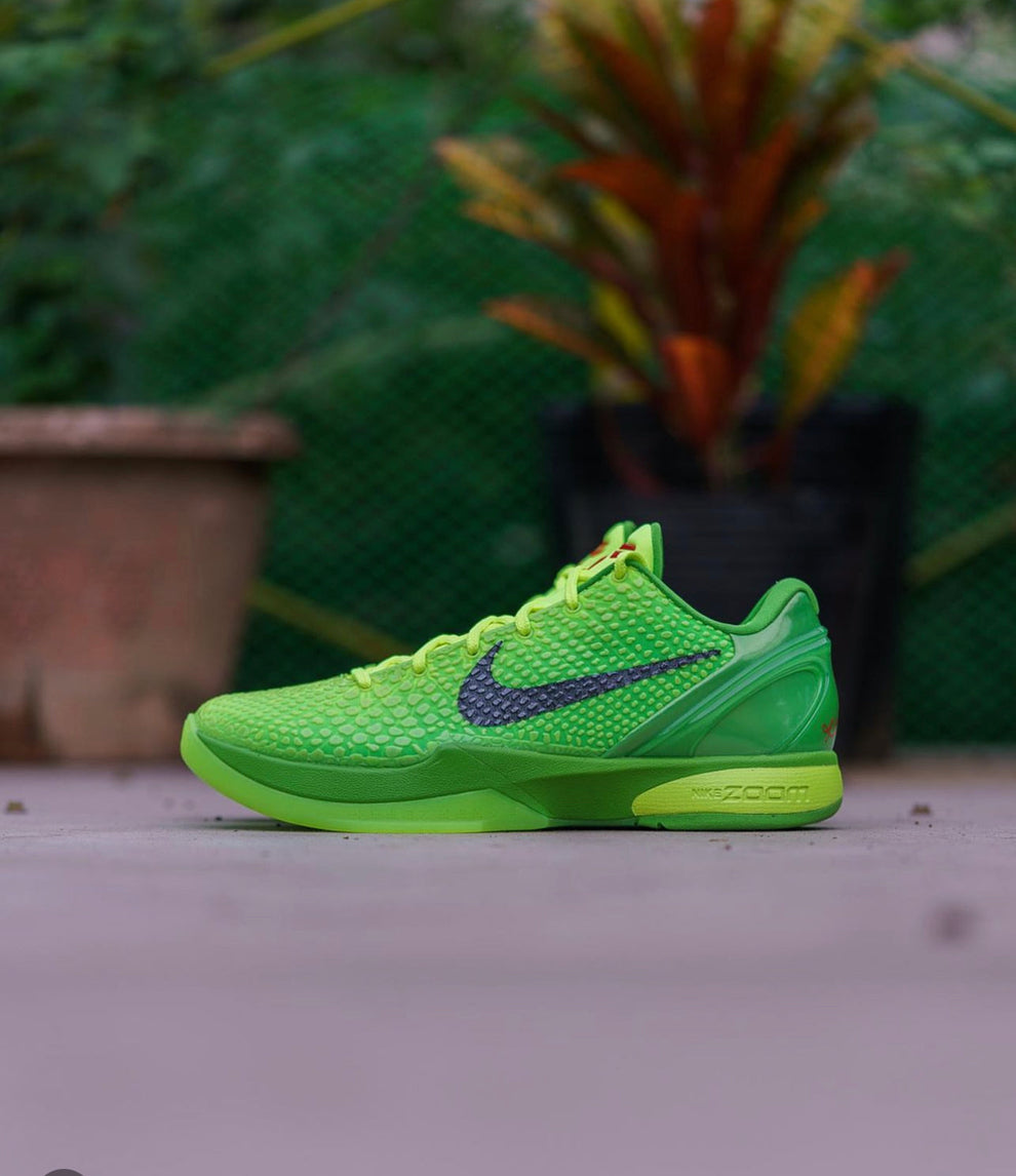 Kobe 6 Proto “Grinch” – Red Sole Republic